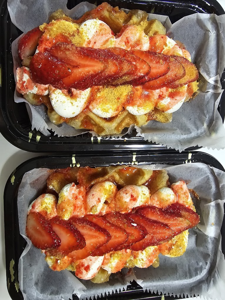 SweeDee Cafe – Coffee, Waffles & Thai Tea in Dinkytown, Minneapolis
